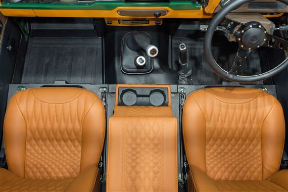 Moulded Mat System Front R380 (Defeater Barrier) Black - EXT00929 ...