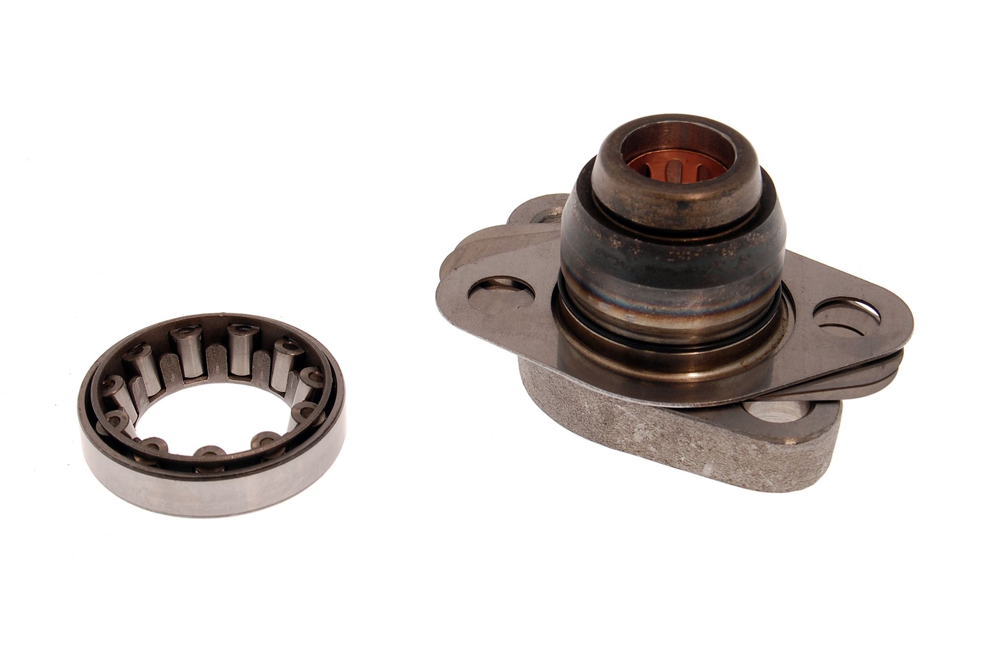 Genuine Land Rover Swivel Pin Kit Upper - TAR100050 | Rimmer Bros