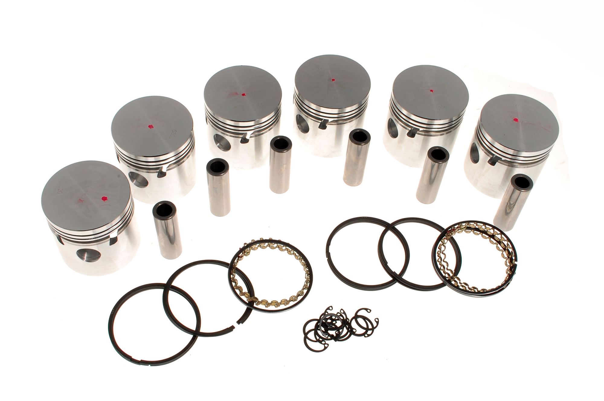 Triumph 2000/2500/2.5Pi Piston Sets | Rimmer Bros