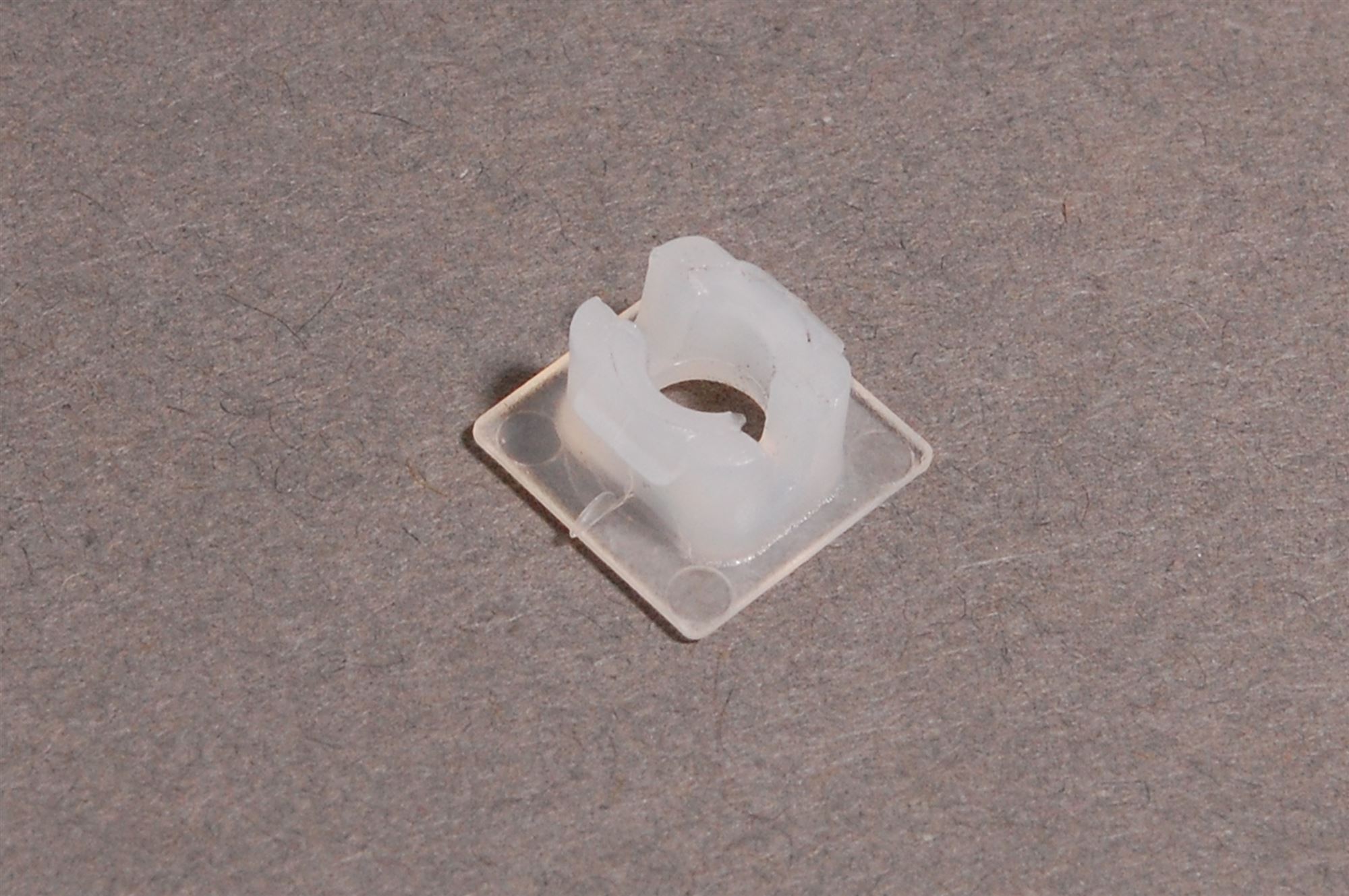 Genuine Land Rover Clip - Link - CWH000010 | Rimmer Bros