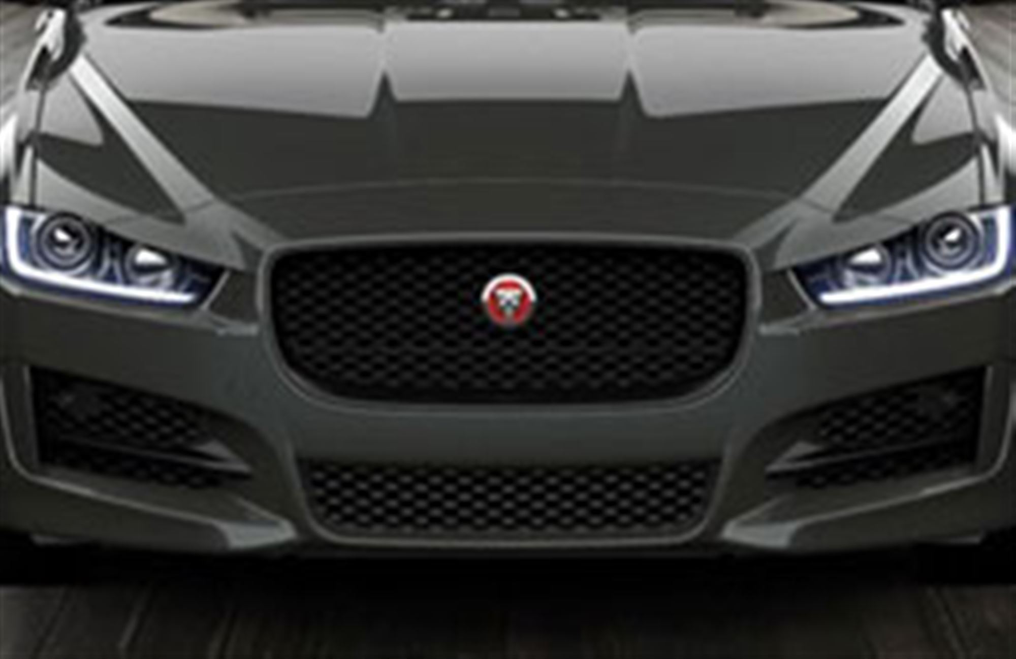 XE Grille - Gloss Black - ACC - T4N5872 - Genuine Jaguar